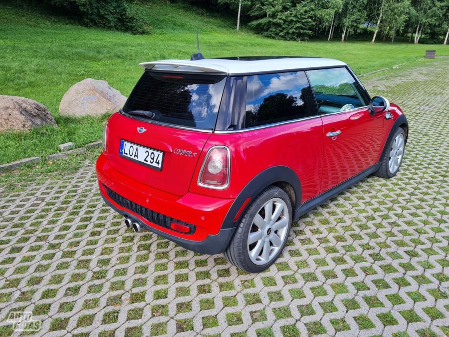 Red MINI cooper-s 2008 in Vilnius, with an engine capacity of 1.60 L and mileage of 133 thousand km for 3000 €, photo 8 on AUTOMOTO.COM.LV