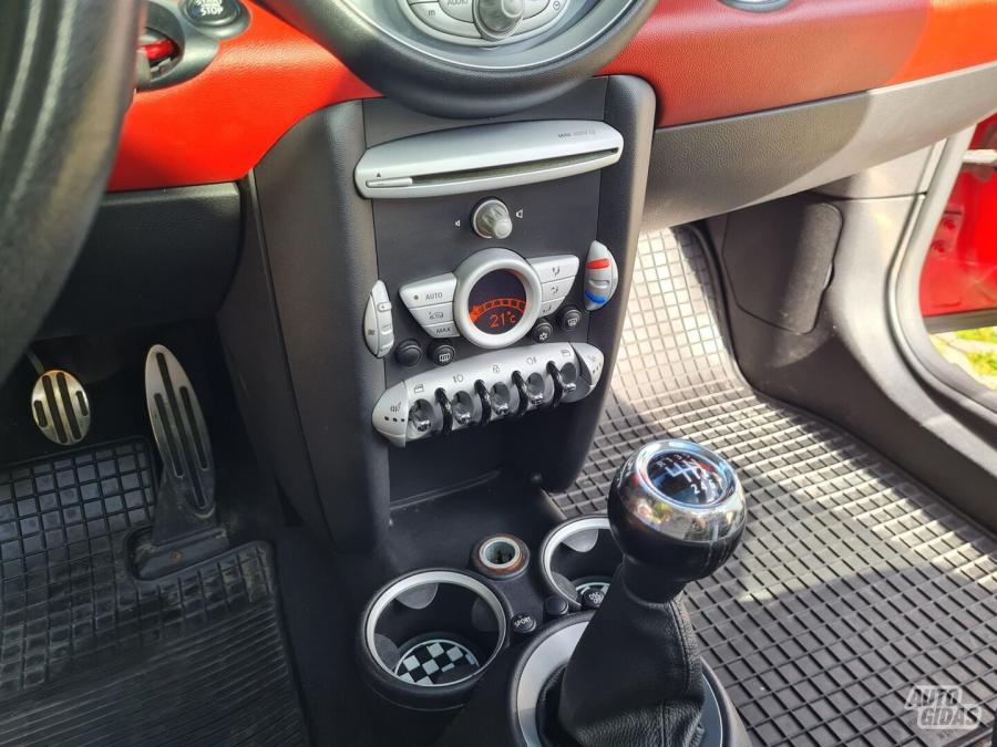 Red MINI cooper-s 2008 in Vilnius, with an engine capacity of 1.60 L and mileage of 133 thousand km for 3000 €, photo 16 on AUTOMOTO.COM.LV