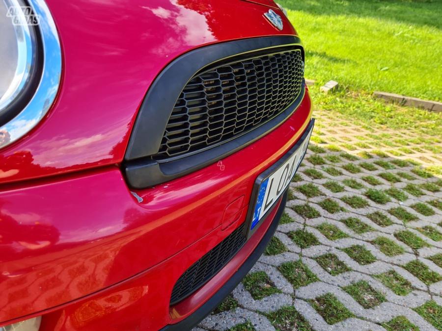 Red MINI cooper-s 2008 in Vilnius, with an engine capacity of 1.60 L and mileage of 133 thousand km for 3000 €, photo 27 on AUTOMOTO.COM.LV