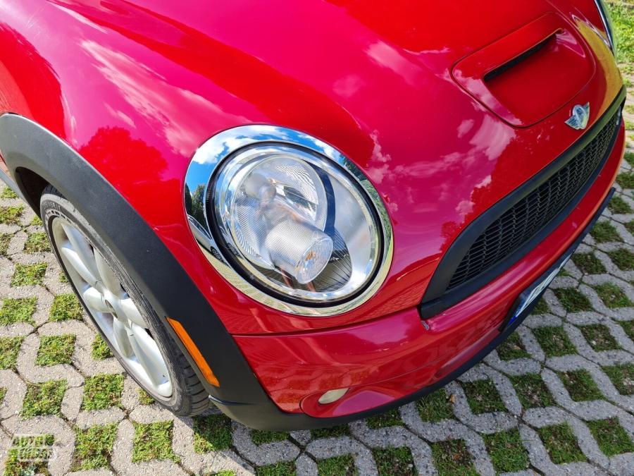 Red MINI cooper-s 2008 in Vilnius, with an engine capacity of 1.60 L and mileage of 133 thousand km for 3000 €, photo 34 on AUTOMOTO.COM.LV