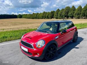 Red MINI cooper-s 2009 in Viljandi, with an engine capacity of 1.60 L and mileage of 119 thousand km for 7700 €, photo 15 on AUTOMOTO.COM.LV