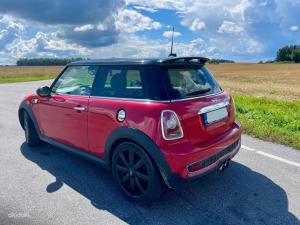 Red MINI cooper-s 2009 in Viljandi, with an engine capacity of 1.60 L and mileage of 119 thousand km for 7700 €, photo 20 on AUTOMOTO.COM.LV