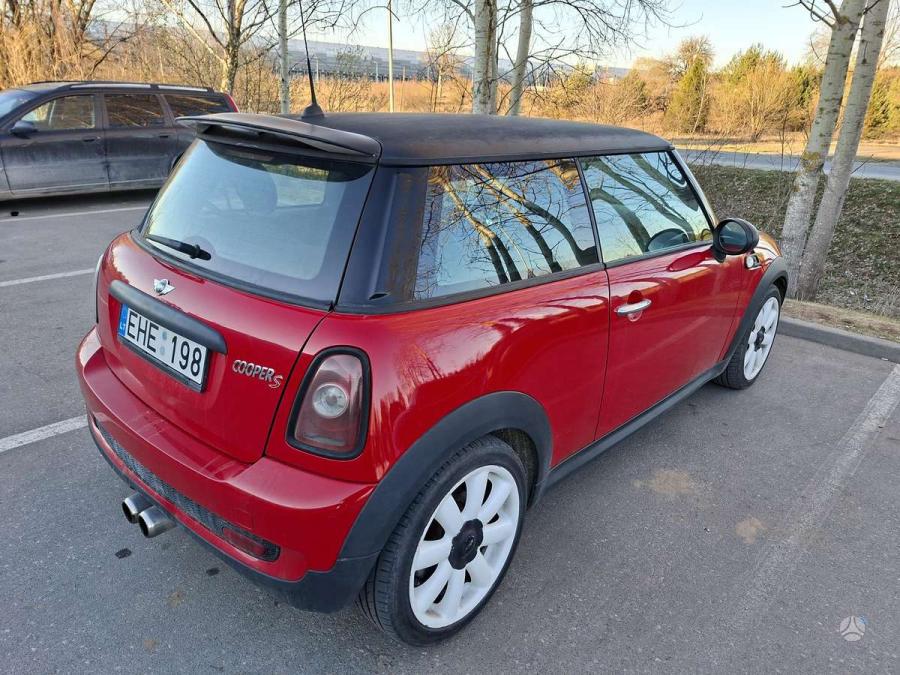 Sarkans MINI cooper-s 2009 Viļņa, ar dzinēja tilpumu 1.60 L un nobraukumu 202 tūkst. km par 2800 €, foto 7 vietnē AUTOMOTO.COM.LV