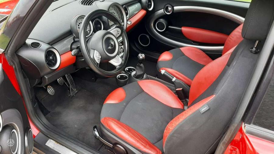 Sarkans MINI cooper-s 2009 Viļņa, ar dzinēja tilpumu 1.60 L un nobraukumu 202 tūkst. km par 2800 €, foto 10 vietnē AUTOMOTO.COM.LV