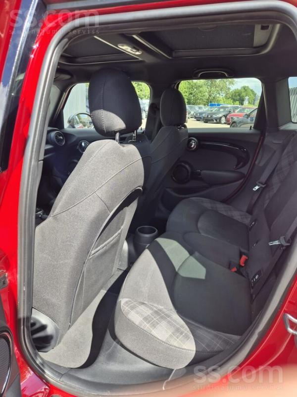 Red MINI cooper-s 2016 in Riga, with an engine capacity of 2.00 L and mileage of 269 thousand km for 11490 €, photo 10 on AUTOMOTO.COM.LV