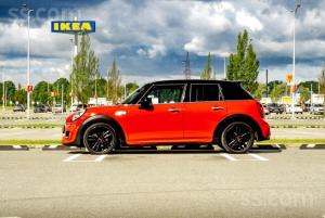 Red MINI cooper-s 2016 in Riga, with an engine capacity of 2.00 L and mileage of 269 thousand km for 10590 €, photo 5 on AUTOMOTO.COM.LV