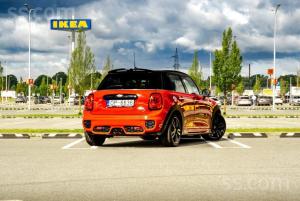 Red MINI cooper-s 2016 in Riga, with an engine capacity of 2.00 L and mileage of 269 thousand km for 10590 €, photo 6 on AUTOMOTO.COM.LV