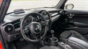 Red MINI cooper-s 2016 in Riga, with an engine capacity of 2.00 L and mileage of 269 thousand km for 10590 €, photo 10 on AUTOMOTO.COM.LV