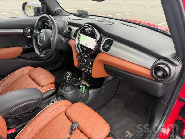 Red MINI cooper-s 2022 in Riga, with an engine capacity of 2.00 L and mileage of 79 thousand km for 27700 €, photo 8 on AUTOMOTO.COM.LV