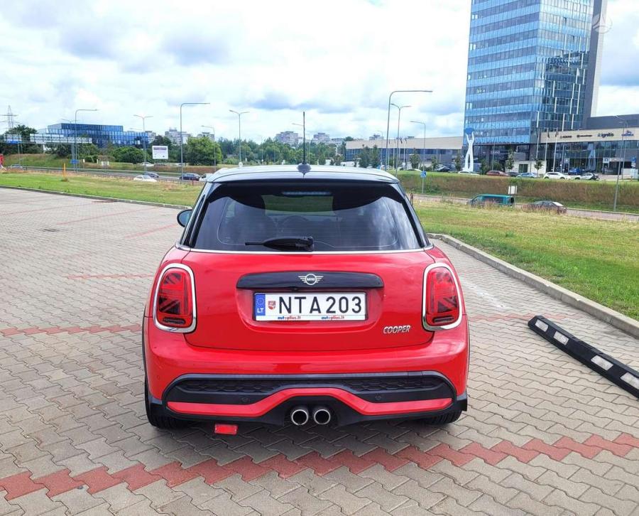 Red MINI cooper-s 2023 in Vilnius, with an engine capacity of 2.00 L and mileage of 61 thousand km for 19700 €, photo 12 on AUTOMOTO.COM.LV