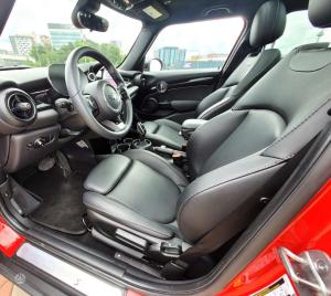 Red MINI cooper-s 2023 in Vilnius, with an engine capacity of 2.00 L and mileage of 61 thousand km for 19700 €, photo 16 on AUTOMOTO.COM.LV