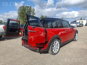 Red MINI cooper-s 2010 in Talsi, with an engine capacity of 1.60 L and mileage of 177 thousand km for 5800 €, photo 9 on AUTOMOTO.COM.LV