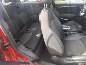 Red MINI cooper-s 2010 in Talsi, with an engine capacity of 1.60 L and mileage of 177 thousand km for 5800 €, photo 14 on AUTOMOTO.COM.LV