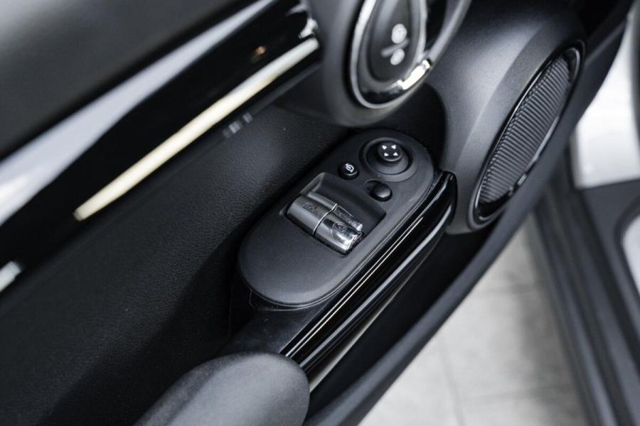 MINI cooper-s 2024 Mārupe, ar dzinēja tilpumu 0.10 L un nobraukumu 32 tūkst. km par 20800 €, foto 9 vietnē AUTOMOTO.COM.LV