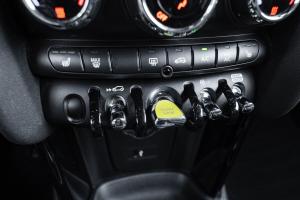 MINI cooper-s 2024 Mārupe, ar dzinēja tilpumu 0.10 L un nobraukumu 32 tūkst. km par 20800 €, foto 17 vietnē AUTOMOTO.COM.LV