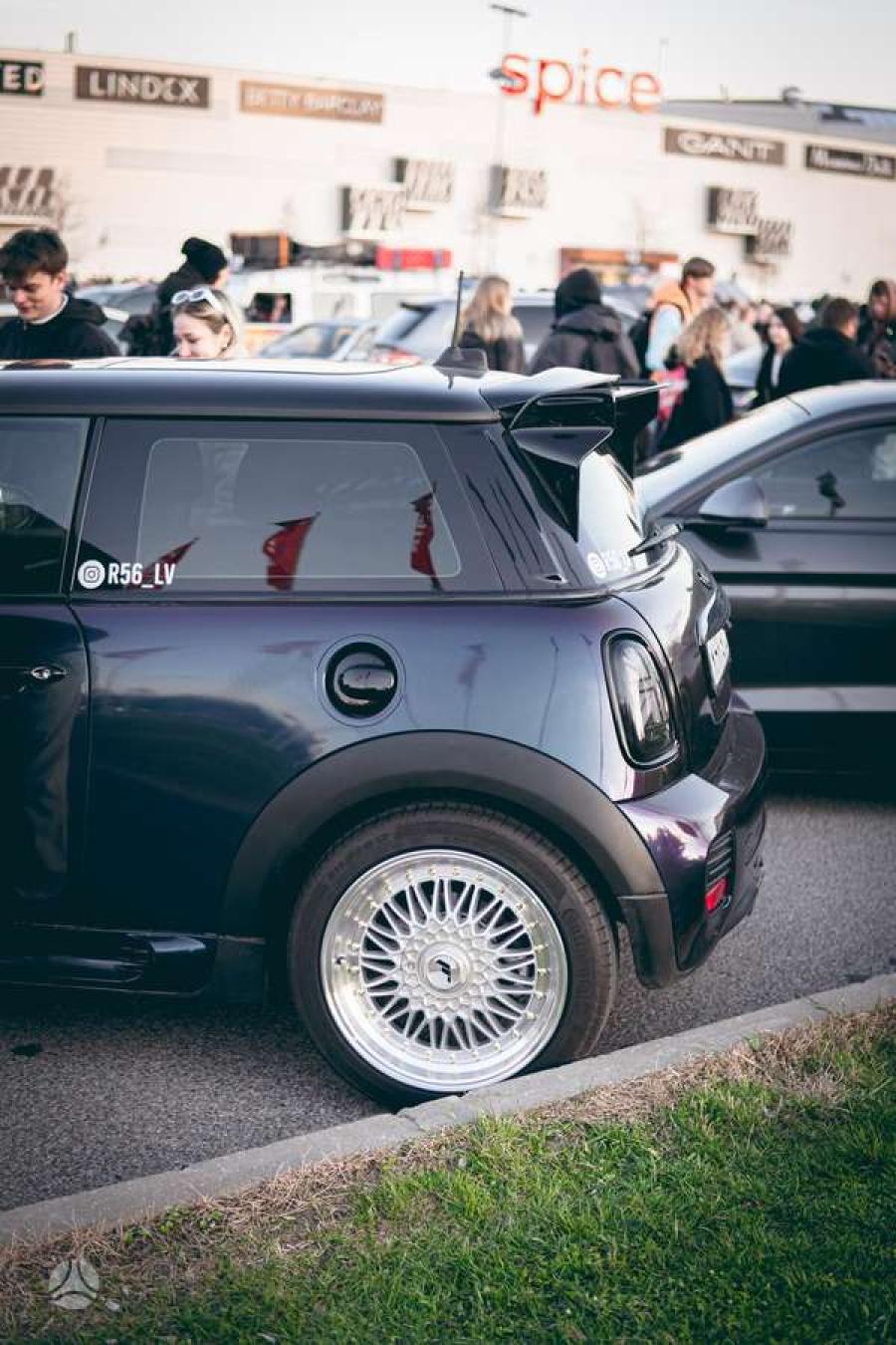 Violet MINI cooper-s 2010 in Riga, with an engine capacity of 1.60 L and mileage of 128 thousand km for 9500 €, photo 4 on AUTOMOTO.COM.LV