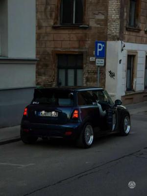 Violet MINI cooper-s 2010 in Riga, with an engine capacity of 1.60 L and mileage of 128 thousand km for 9500 €, photo 6 on AUTOMOTO.COM.LV