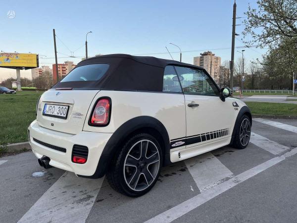 White MINI cooper-s 2010 in Kaunas, with an engine capacity of 1.60 L and mileage of 113 thousand km for 5900 €, photo 4 on AUTOMOTO.COM.LV
