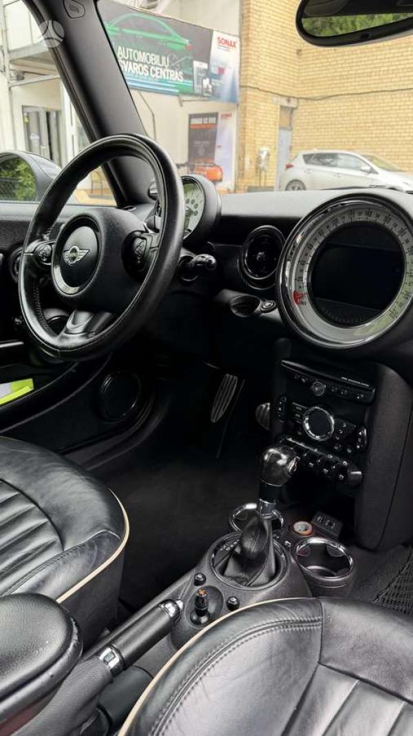 White MINI cooper-s 2013 in Vilnius, with an engine capacity of 1.60 L and mileage of 197 thousand km for 4900 €, photo 8 on AUTOMOTO.COM.LV