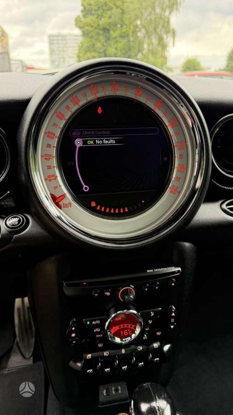 Balts MINI cooper-s 2013 Viļņa, ar dzinēja tilpumu 1.60 L un nobraukumu 197 tūkst. km par 4900 €, foto 12 vietnē AUTOMOTO.COM.LV