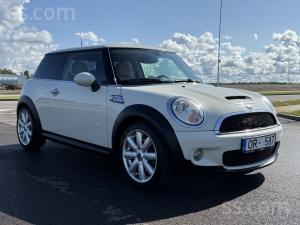 White MINI cooper-s 2008 in Liepaja, with an engine capacity of 1.60 L and mileage of 185 thousand km for 5600 €, photo 4 on AUTOMOTO.COM.LV