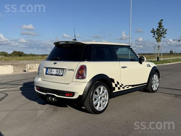 Balts MINI cooper-s 2008 Liepāja, ar dzinēja tilpumu 1.60 L un nobraukumu 185 tūkst. km par 4950 €, foto 5 vietnē AUTOMOTO.COM.LV