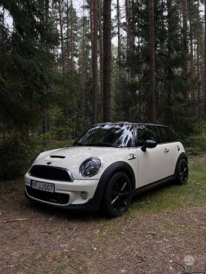 White MINI cooper-s 2013 in Vilnius, with an engine capacity of 1.60 L and mileage of 203 thousand km for 5200 €, photo 3 on AUTOMOTO.COM.LV