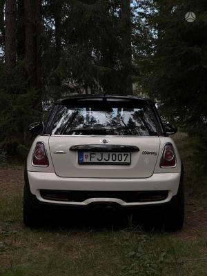 White MINI cooper-s 2013 in Vilnius, with an engine capacity of 1.60 L and mileage of 203 thousand km for 5200 €, photo 7 on AUTOMOTO.COM.LV
