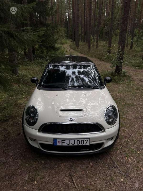 Balts MINI cooper-s 2013 Viļņa, ar dzinēja tilpumu 1.60 L un nobraukumu 203 tūkst. km par 5200 €, foto 8 vietnē AUTOMOTO.COM.LV