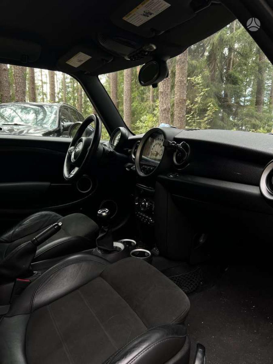 White MINI cooper-s 2013 in Vilnius, with an engine capacity of 1.60 L and mileage of 203 thousand km for 5200 €, photo 23 on AUTOMOTO.COM.LV