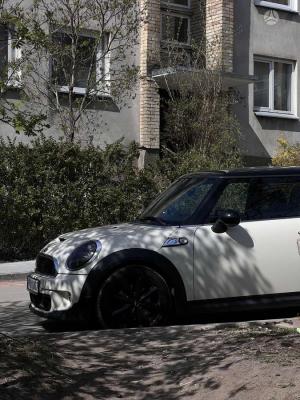White MINI cooper-s 2013 in Vilnius, with an engine capacity of 1.60 L and mileage of 203 thousand km for 5200 €, photo 28 on AUTOMOTO.COM.LV