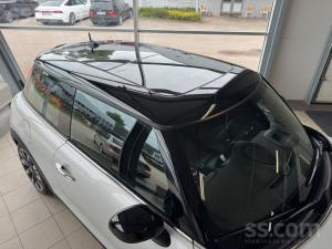 White MINI cooper-s 2021 in Riga, with an engine capacity of 2.00 L and mileage of 29 thousand km for 19900 €, photo 7 on AUTOMOTO.COM.LV
