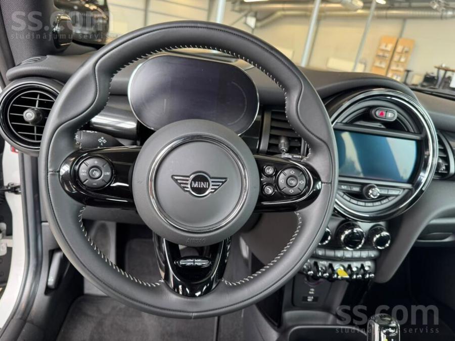 White MINI cooper-s 2021 in Riga, with an engine capacity of 2.00 L and mileage of 29 thousand km for 19900 €, photo 9 on AUTOMOTO.COM.LV