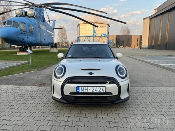 Balts MINI cooper-s 2022 Rīga, ar dzinēja tilpumu 1.00 L un nobraukumu 86 tūkst. km par 22000 €, foto 1 vietnē AUTOMOTO.COM.LV