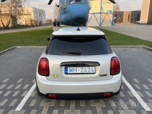Balts MINI cooper-s 2022 Rīga, ar dzinēja tilpumu 1.00 L un nobraukumu 86 tūkst. km par 22000 €, foto 3 vietnē AUTOMOTO.COM.LV