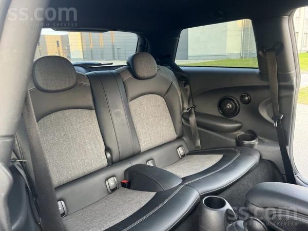 Balts MINI cooper-s 2022 Rīga, ar dzinēja tilpumu 1.00 L un nobraukumu 86 tūkst. km par 22000 €, foto 9 vietnē AUTOMOTO.COM.LV
