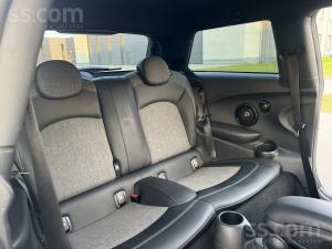 Balts MINI cooper-s 2022 Rīga, ar dzinēja tilpumu 1.00 L un nobraukumu 86 tūkst. km par 22000 €, foto 9 vietnē AUTOMOTO.COM.LV