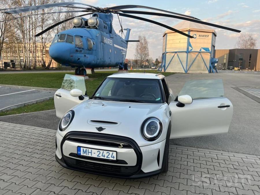 Balts MINI cooper-s 2022 Rīga, ar dzinēja tilpumu 1.00 L un nobraukumu 86 tūkst. km par 22000 €, foto 10 vietnē AUTOMOTO.COM.LV
