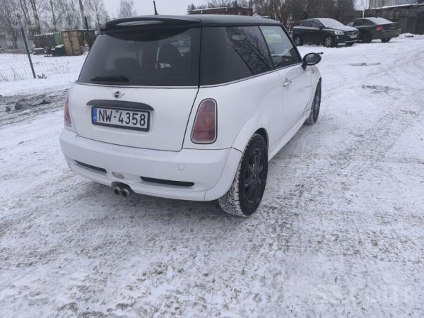 Balts MINI cooper-s 2003 Rīga, ar dzinēja tilpumu 1.60 L un nobraukumu 217 tūkst. km par 2000 €, foto 6 vietnē AUTOMOTO.COM.LV