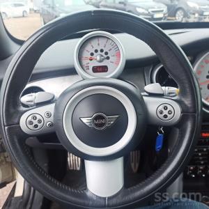 White MINI cooper-s 2005 in Daugavpils, with an engine capacity of 1.60 L and mileage of 0 thousand km for 4950 €, photo 19 on AUTOMOTO.COM.LV