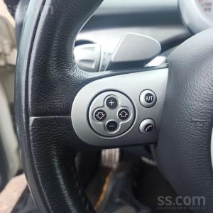 White MINI cooper-s 2005 in Daugavpils, with an engine capacity of 1.60 L and mileage of 0 thousand km for 4950 €, photo 22 on AUTOMOTO.COM.LV