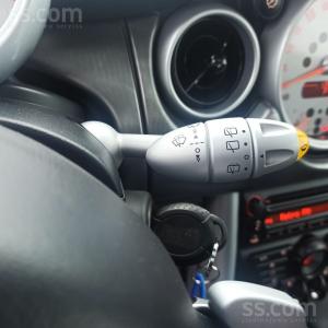 White MINI cooper-s 2005 in Daugavpils, with an engine capacity of 1.60 L and mileage of 0 thousand km for 4950 €, photo 24 on AUTOMOTO.COM.LV