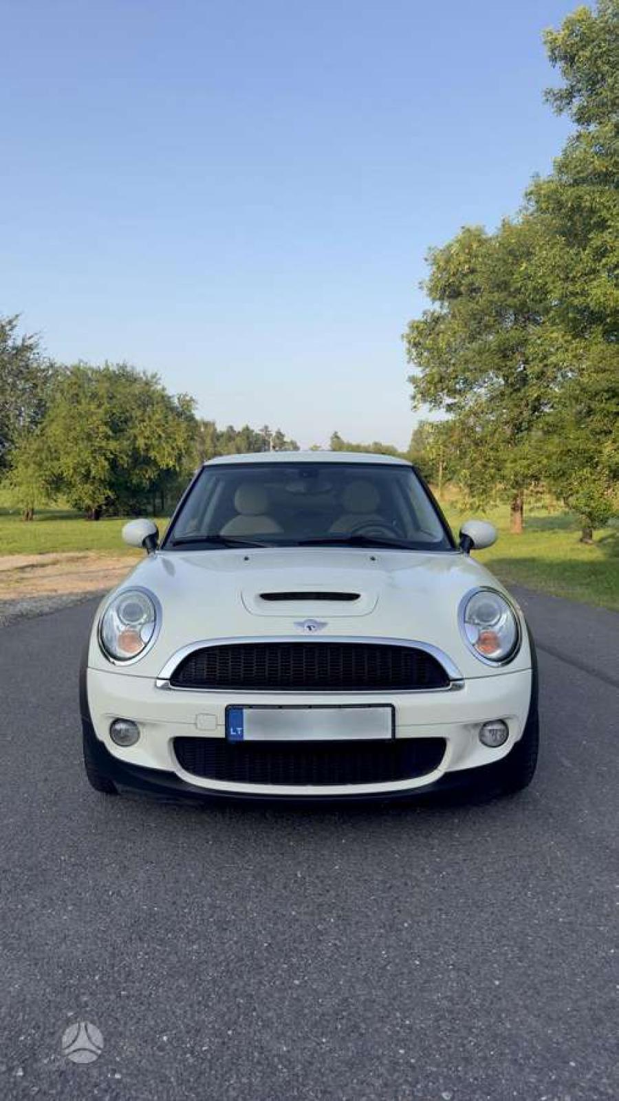 Balts MINI cooper-s 2008 Viļņa, ar dzinēja tilpumu 1.60 L un nobraukumu 185 tūkst. km par 3500 €, foto 4 vietnē AUTOMOTO.COM.LV