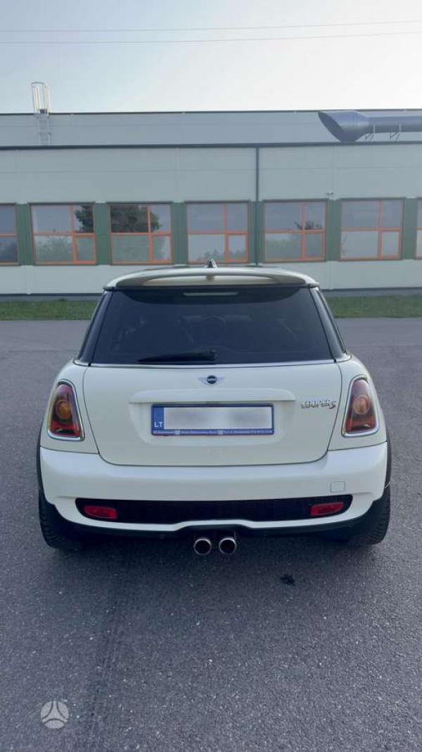 Balts MINI cooper-s 2008 Viļņa, ar dzinēja tilpumu 1.60 L un nobraukumu 185 tūkst. km par 3500 €, foto 4 vietnē AUTOMOTO.COM.LV