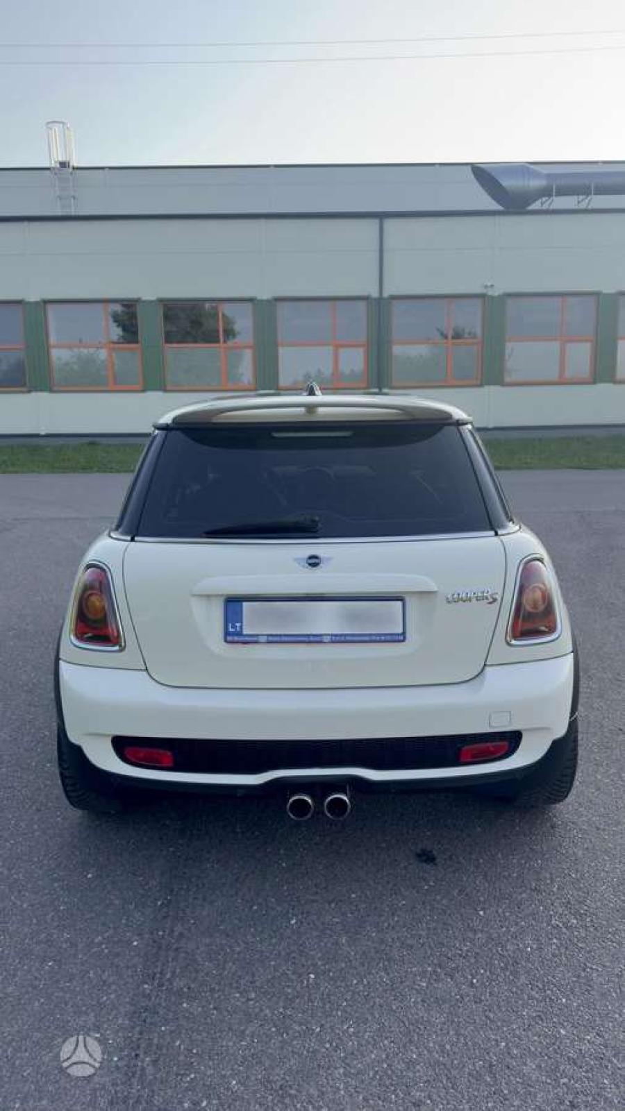 Balts MINI cooper-s 2008 Viļņa, ar dzinēja tilpumu 1.60 L un nobraukumu 185 tūkst. km par 3500 €, foto 5 vietnē AUTOMOTO.COM.LV
