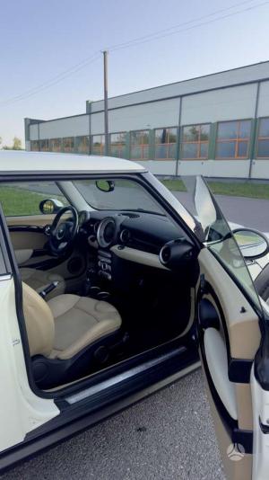 Balts MINI cooper-s 2008 Viļņa, ar dzinēja tilpumu 1.60 L un nobraukumu 185 tūkst. km par 3500 €, foto 12 vietnē AUTOMOTO.COM.LV