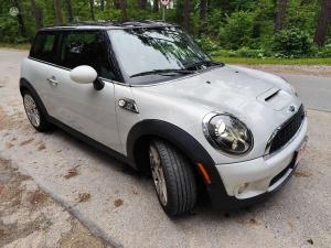 Balts MINI cooper-s 2010 Viļņa, ar dzinēja tilpumu 1.60 L un nobraukumu 133 tūkst. km par 6990 €, foto 3 vietnē AUTOMOTO.COM.LV