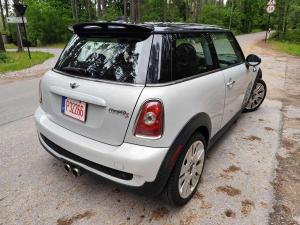 Balts MINI cooper-s 2010 Viļņa, ar dzinēja tilpumu 1.60 L un nobraukumu 133 tūkst. km par 6990 €, foto 5 vietnē AUTOMOTO.COM.LV