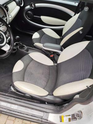 Balts MINI cooper-s 2010 Viļņa, ar dzinēja tilpumu 1.60 L un nobraukumu 133 tūkst. km par 6990 €, foto 24 vietnē AUTOMOTO.COM.LV