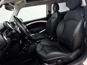Balts MINI cooper-s 2010 Viļņa, ar dzinēja tilpumu 1.60 L un nobraukumu 68 tūkst. km par 6999 €, foto 11 vietnē AUTOMOTO.COM.LV